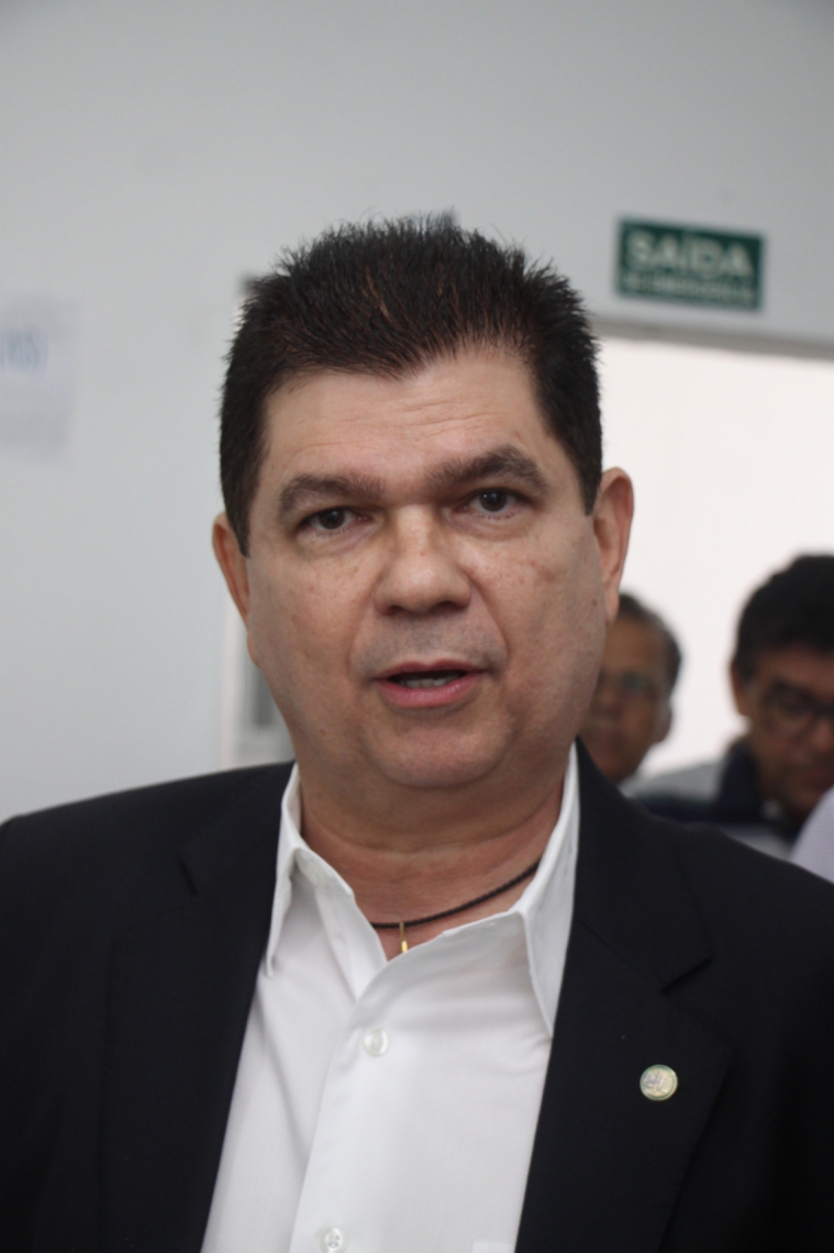 Se não liberar auxílio, União mostra que política "pisa" na técnica ...