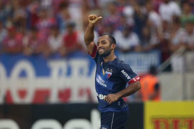 Edinho celebra gols decisivos pelo Fortaleza e revela ambição pela ...