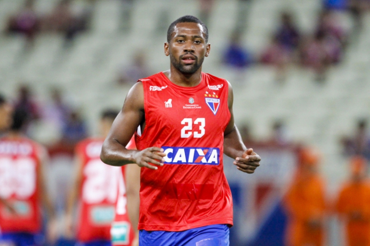 Tinga acredita que Fortaleza entrou 'morno' na derrota para o Ceará ...