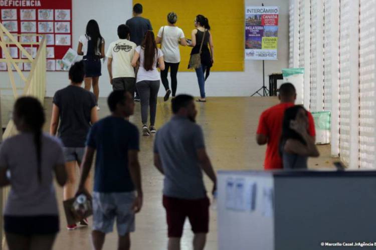 UFMG só retoma aula presencial após vacina de coronavírus; instituições ...