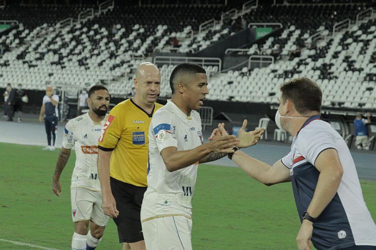 Decisivo contra Botafogo, Bergson destaca força mental em volta por ...