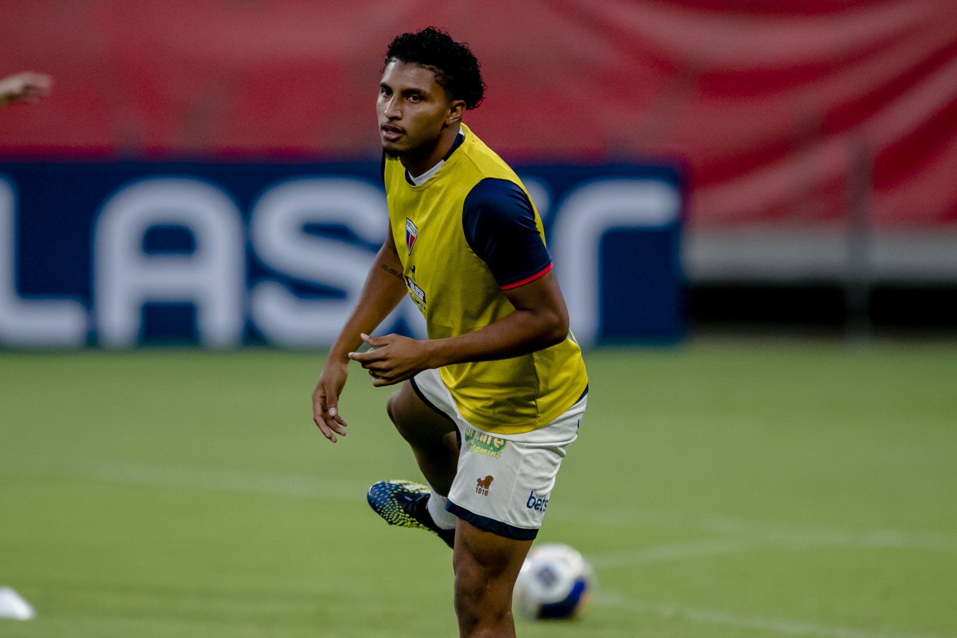 Exclusivo: volante Éderson lista trunfos para cravar vaga de titular no ...