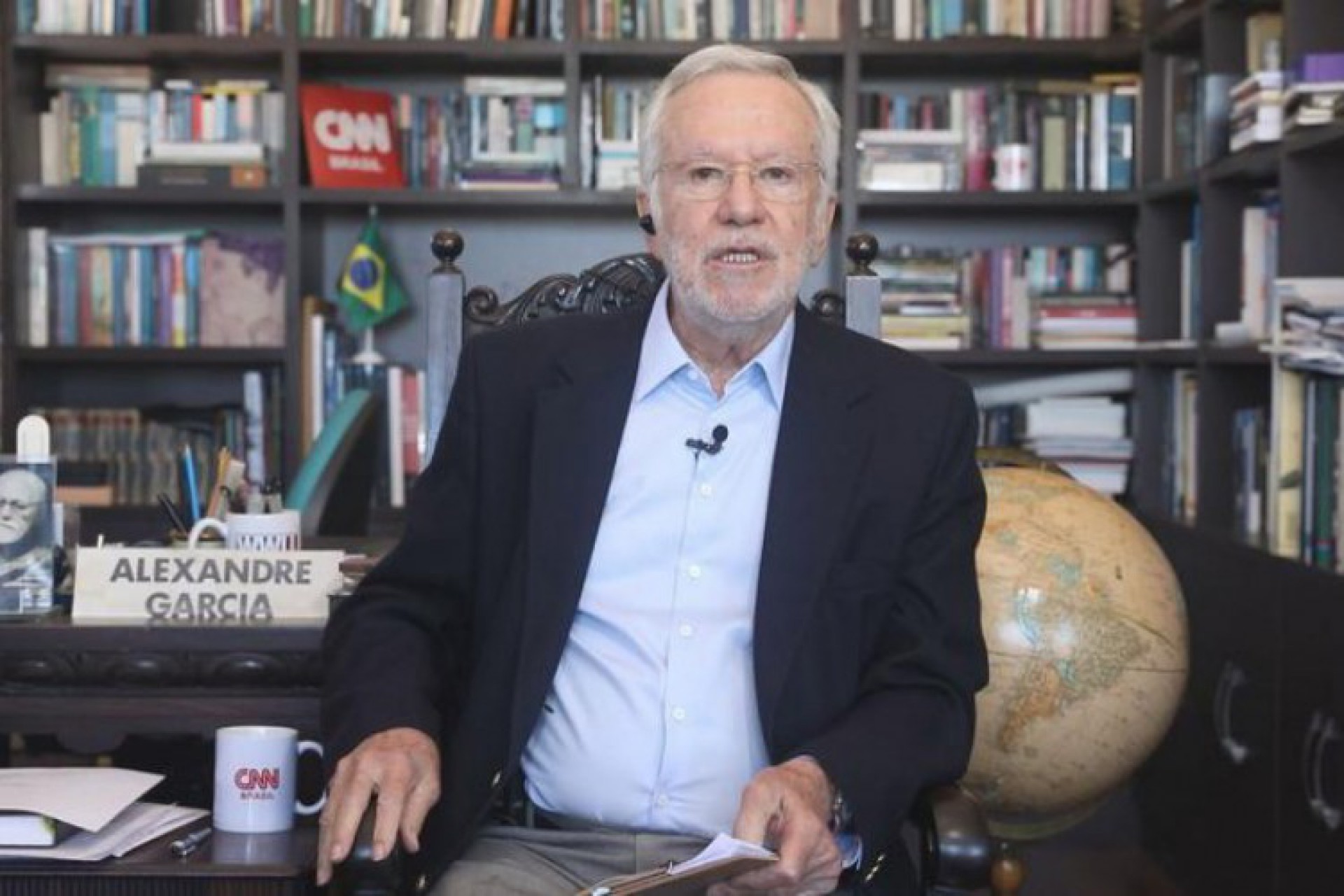 Governo usa AGU para investigar o jornalista Alexandre Garcia ...