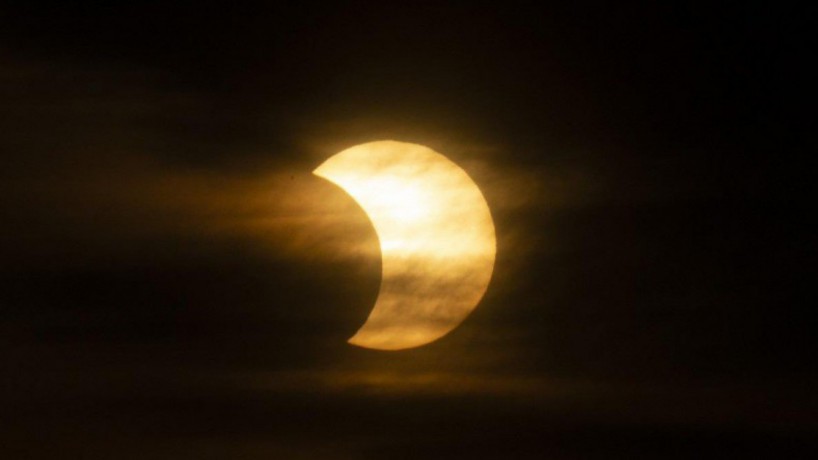 Último eclipse solar do ano será sábado, 4: saiba tudo sobre o fenômeno