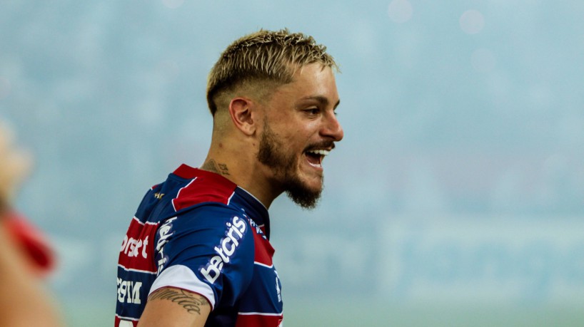 "É muito bom ser Fortaleza", vibra Crispim após vitória sobre o Flamengo