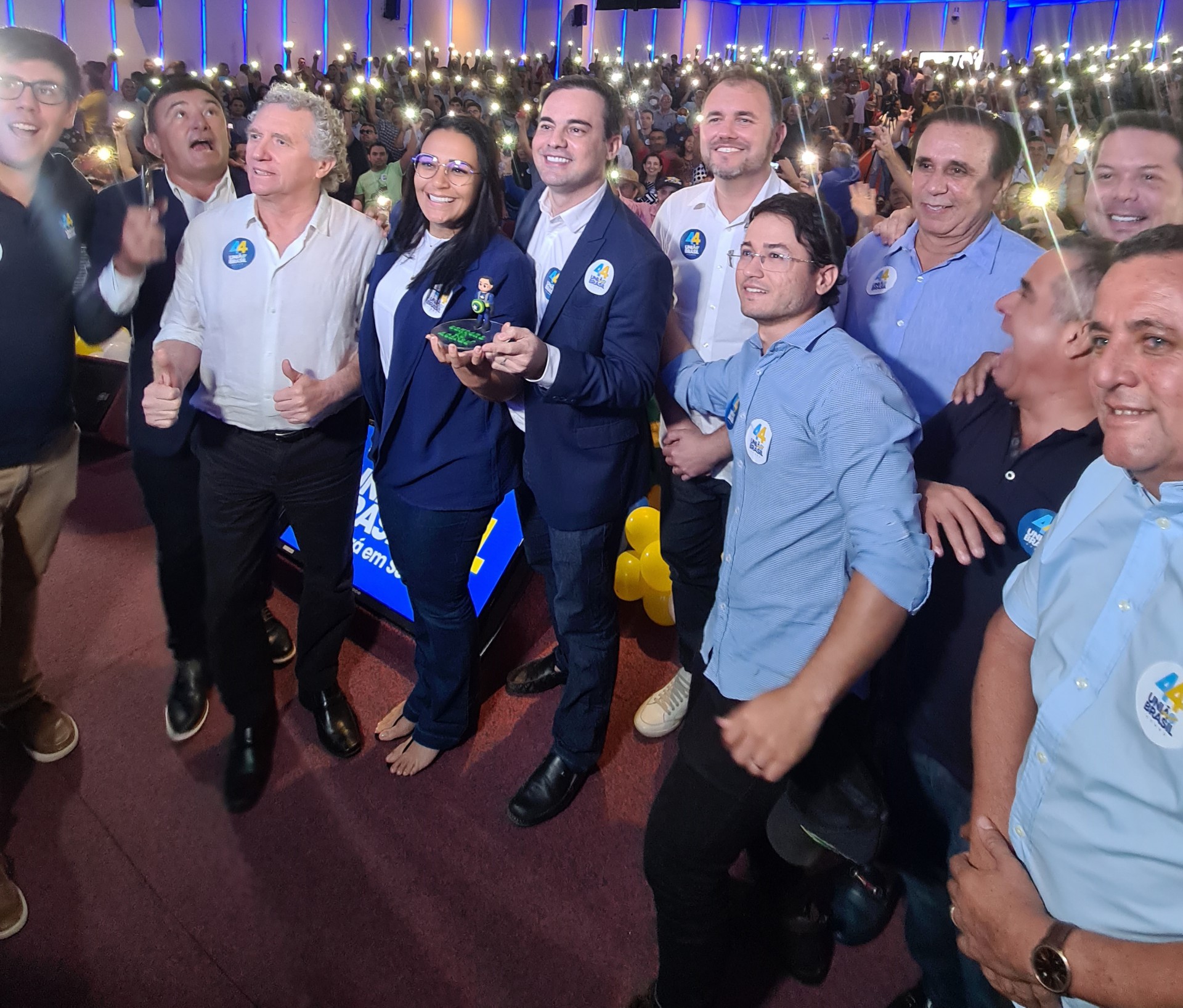 Wagner diz que esposa usa nome de urna "Dayany do Capitão" para se ...