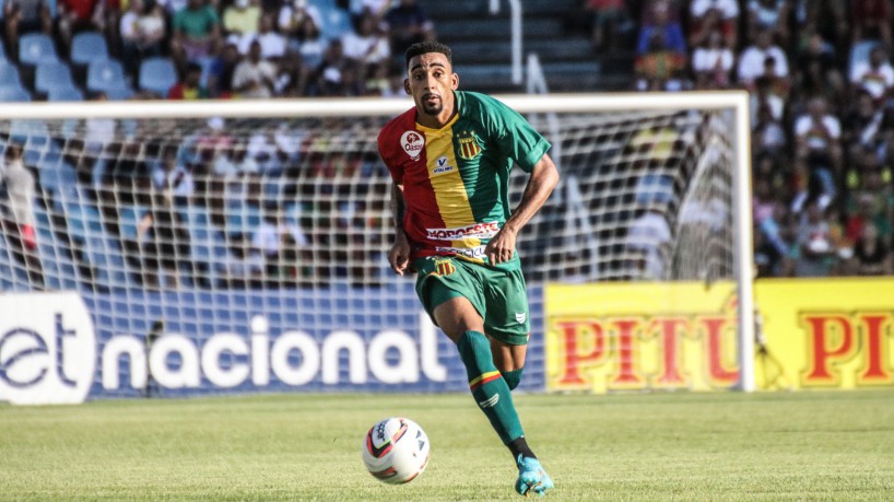 Fortaleza negocia contratação do lateral-direito Mateusinho, do Sampaio ...