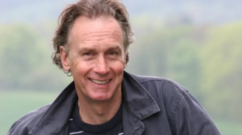 Morreu, aos 72 anos, Nicholas Evans, autor de "O Encantador de Cavalos"