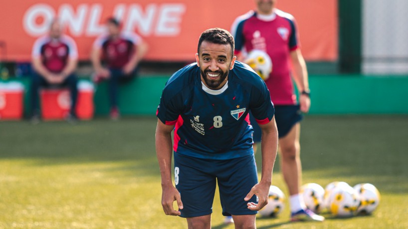 Volante Caio Alexandre reafirma que quer ficar no Fortaleza além da ...