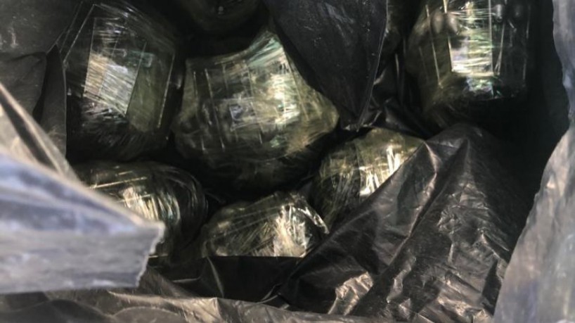 Fortaleza: moradores do Canidezinho encontram sacola com explosivos caseiros