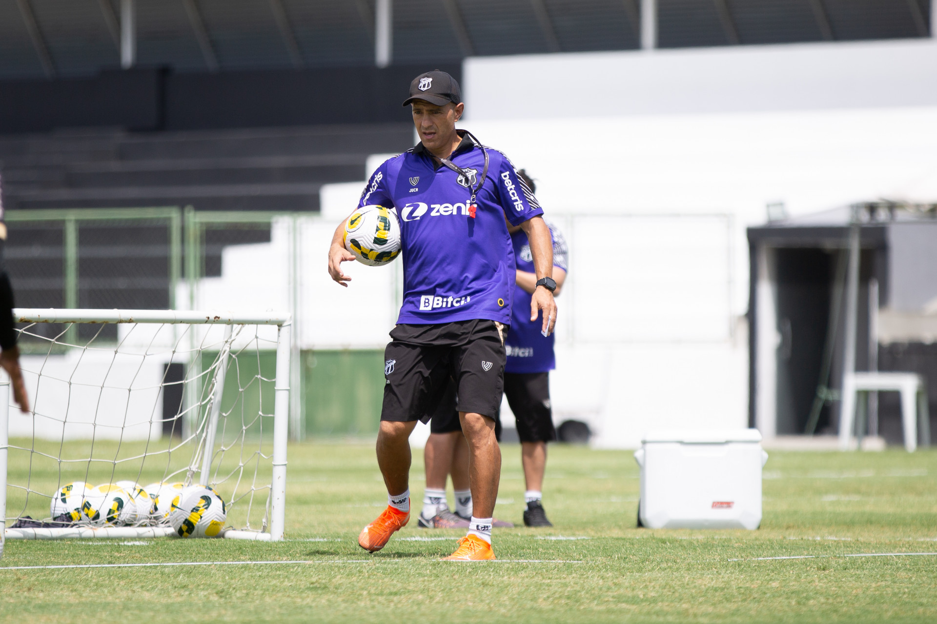 Os desafios de Juca Antonello no comando do Ceará na reta final do ...