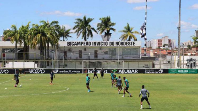 JORNAL NO MUNDO DO FUTEBOL : Ceará Sporting Club - Com pausa na Série A ...