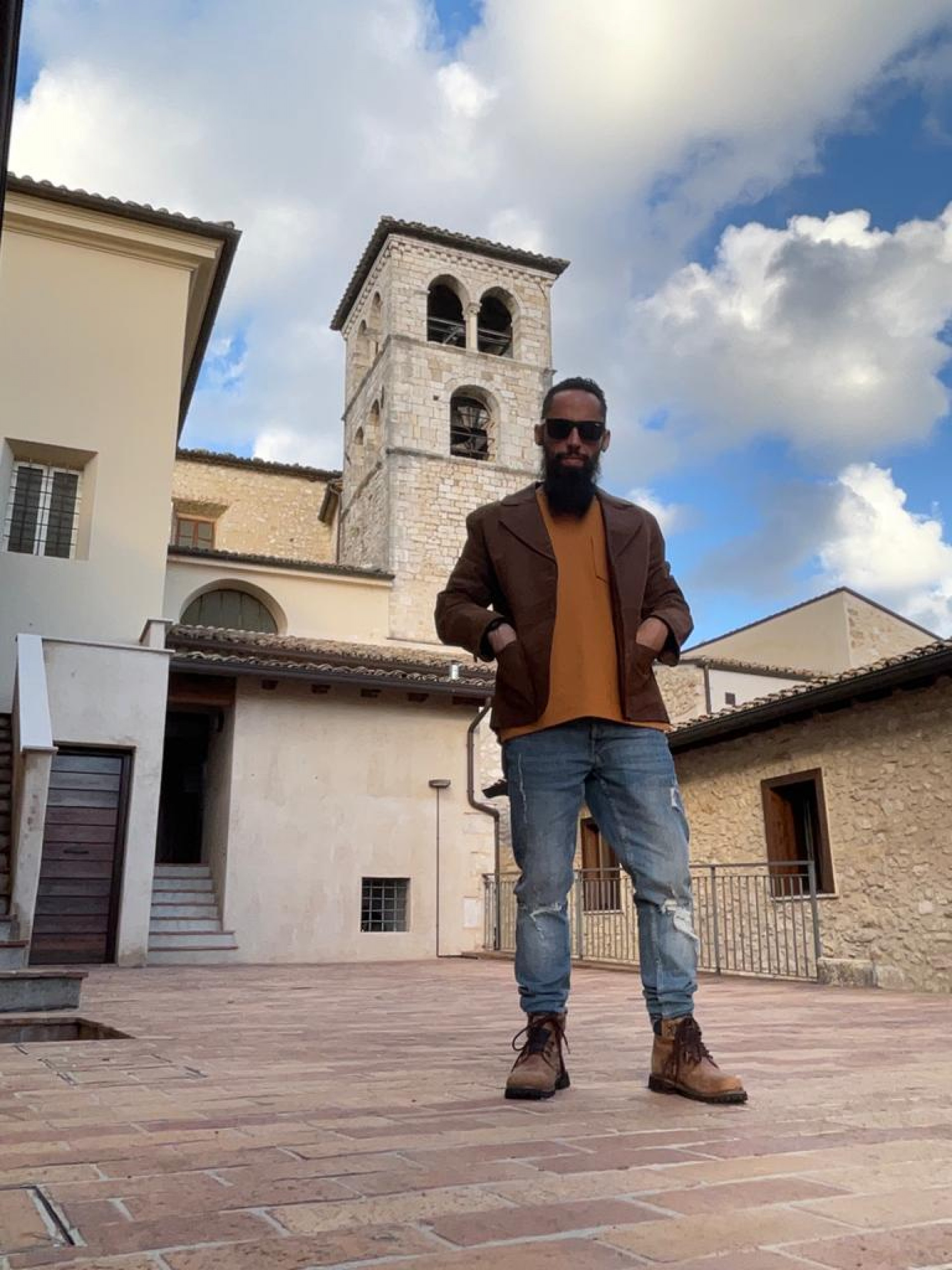 Juca Máximo vive imersão em mosteiro na Itália | Vida & Arte | OPOVO+