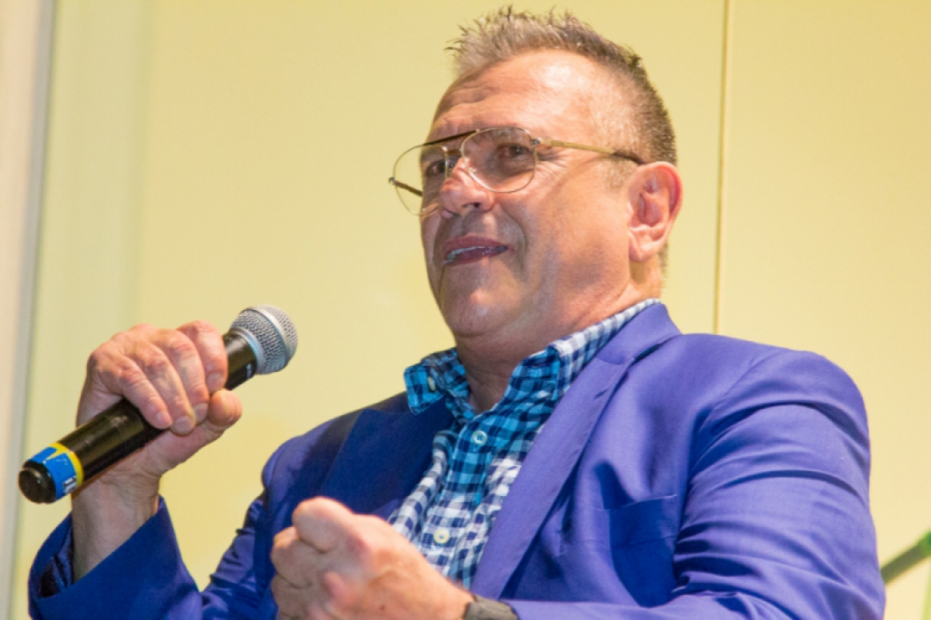 O legado do designer Fernando Campana | Vida & Arte | OPOVO+