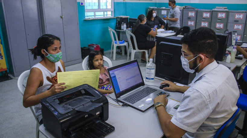 Fortaleza espera matricular 30 mil estudantes novatos nas escolas ...