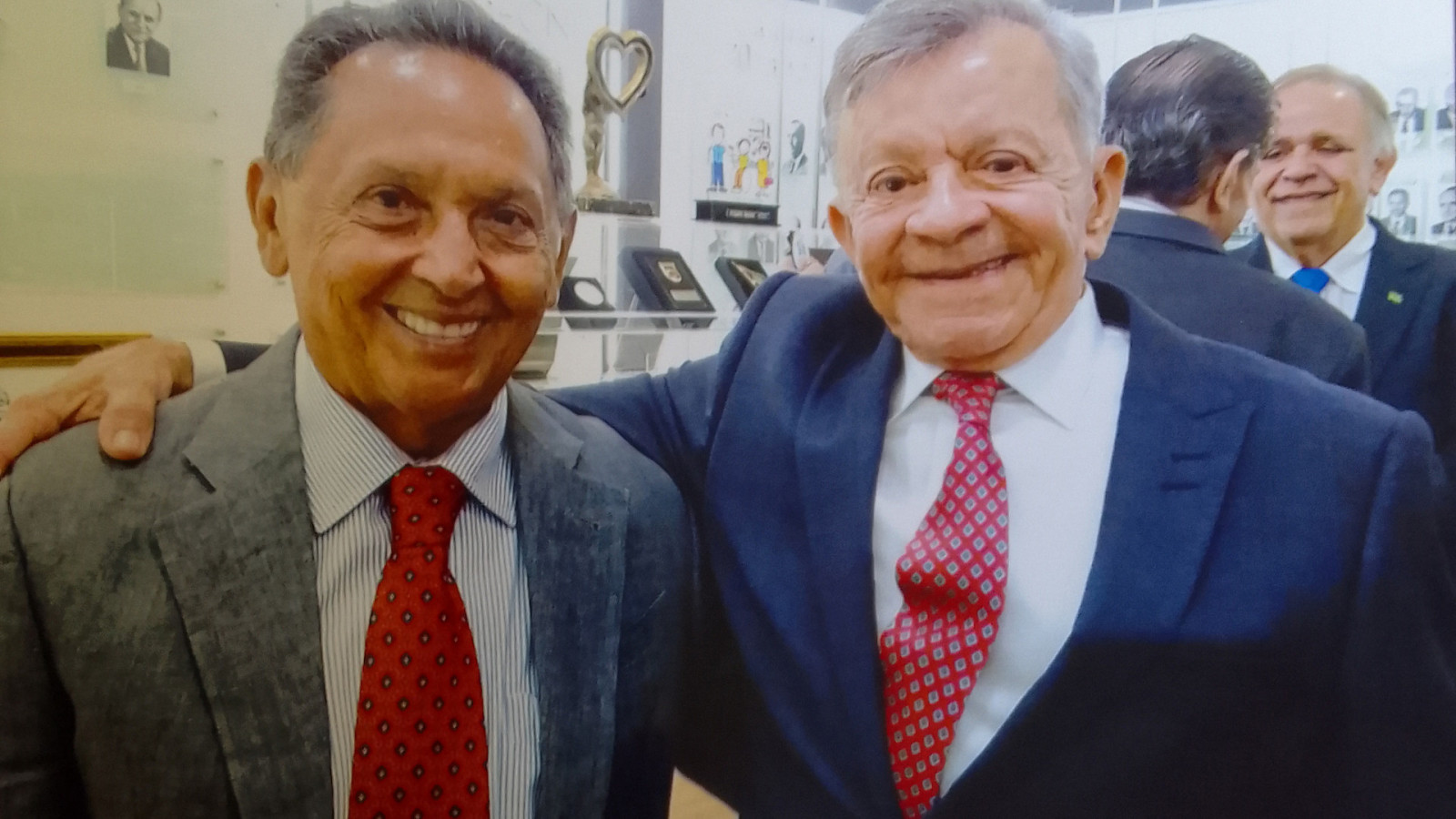 Mesa no Marc e Inês | Lúcio Brasileiro | OPOVO+