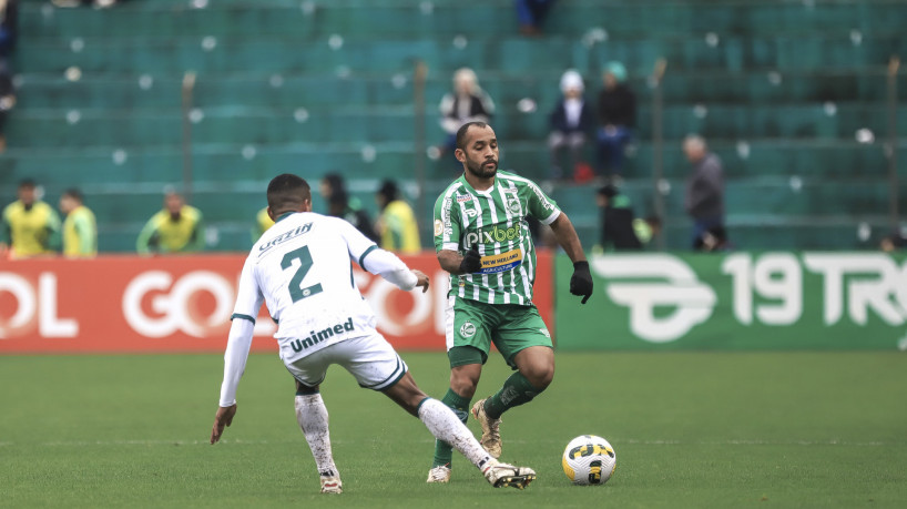 Edinho recebe propostas, e Fortaleza avalia novo empréstimo em 2023