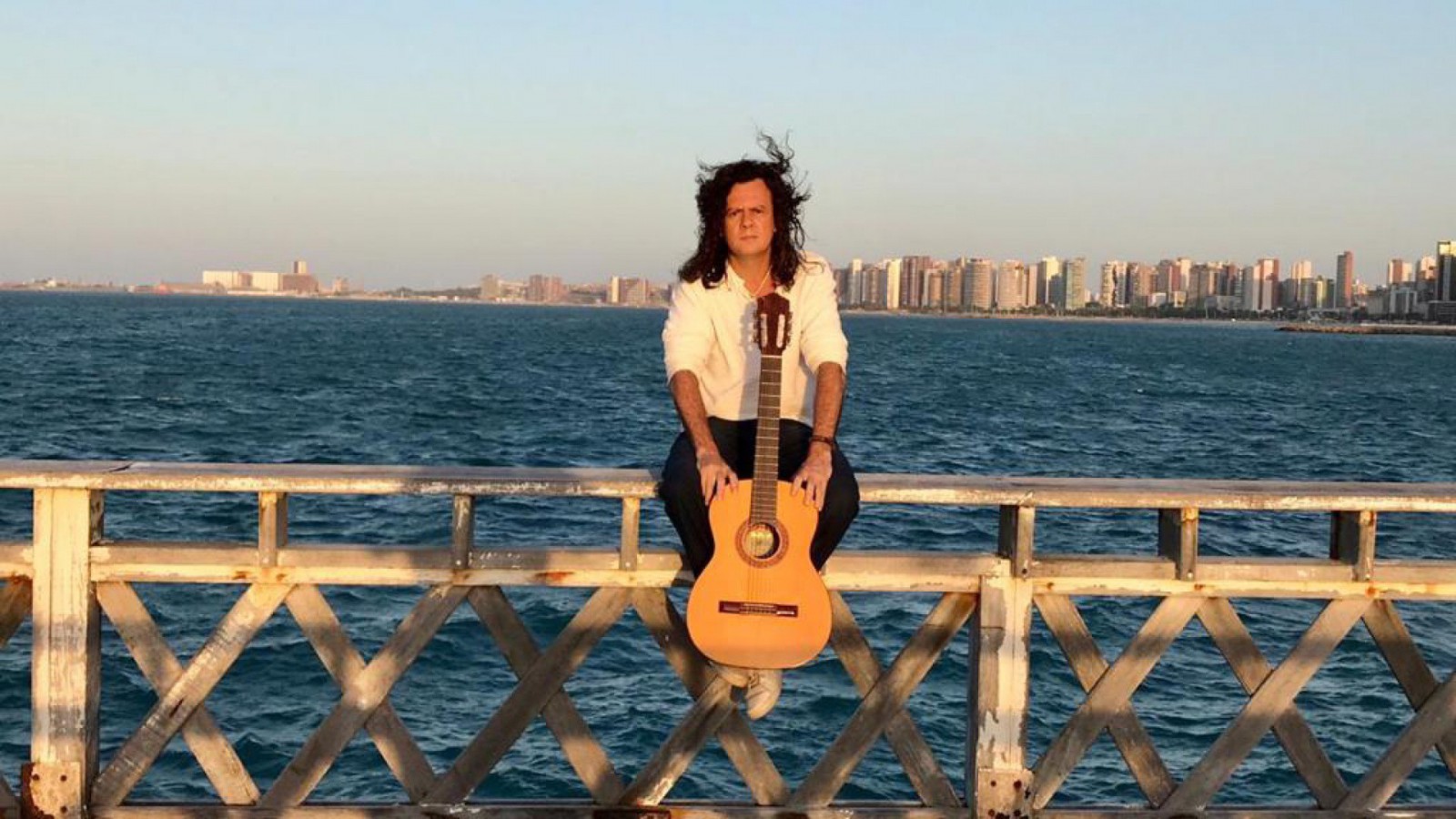 Isaac Cândido canta sucessos de Fagner no Theatro José de Alencar | Vida & Arte | OPOVO+