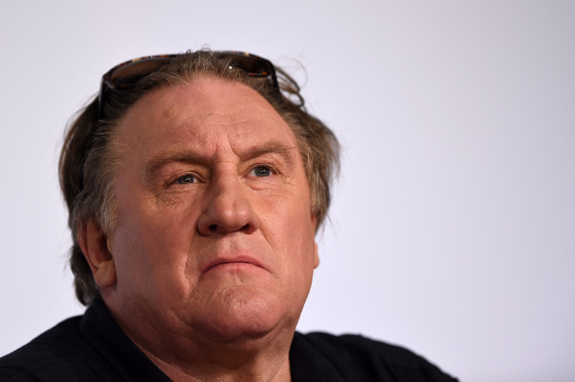 Ator francês Gérard Depardieu é acusado de violência sexual por 13 ...