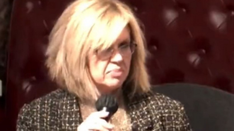 Congressista dos EUA diz que prefere filha trans morta a deixá-la fazer ...