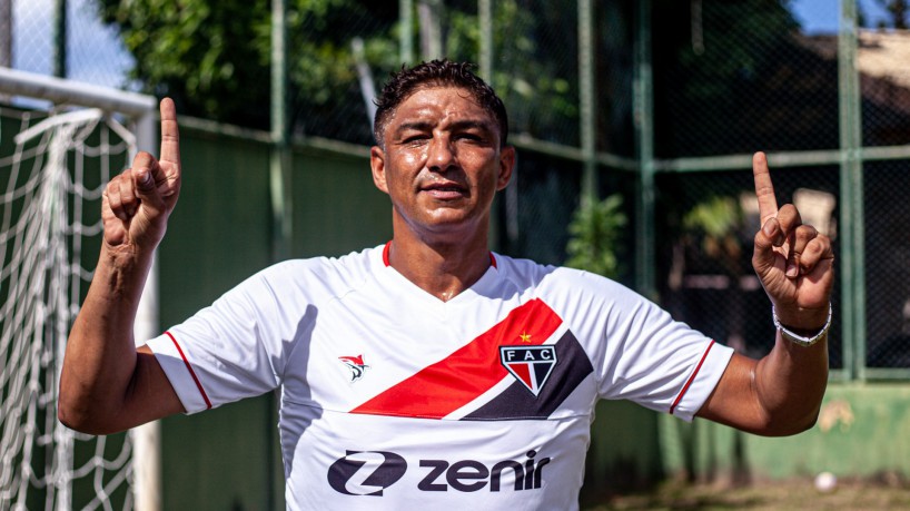 JORNAL NO MUNDO DO FUTEBOL : Cearenses - Novo embaixador coral, Jardel ...