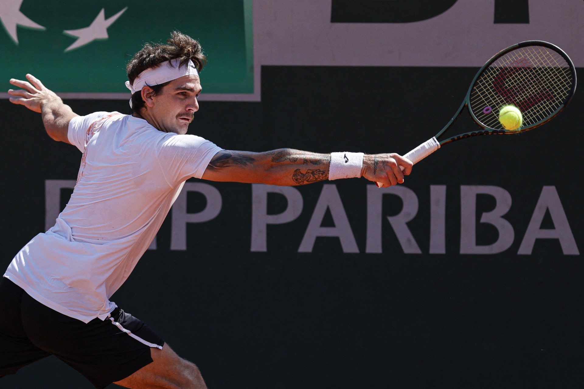 Thiago Wild vence argentino e avança à 3ª rodada em Roland Garros ...