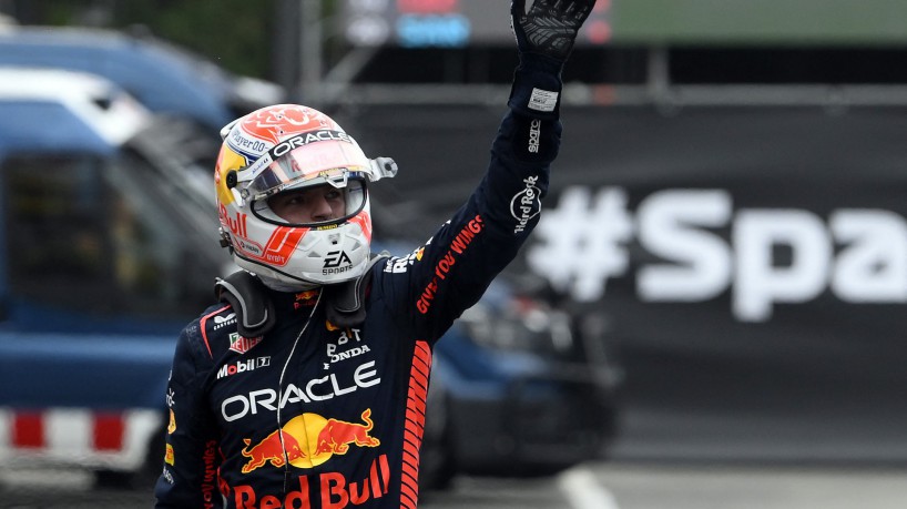 Fórmula 1: Verstappen conquista pole position do GP da Inglaterra