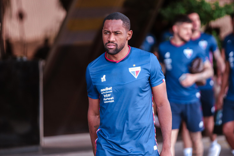 Tinga cita desgaste mental e físico, mas reitera objetivo contra o ...