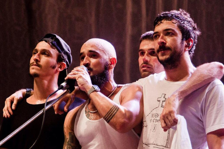 Forfun de volta? Integrantes postam foto e fãs cogitam retorno