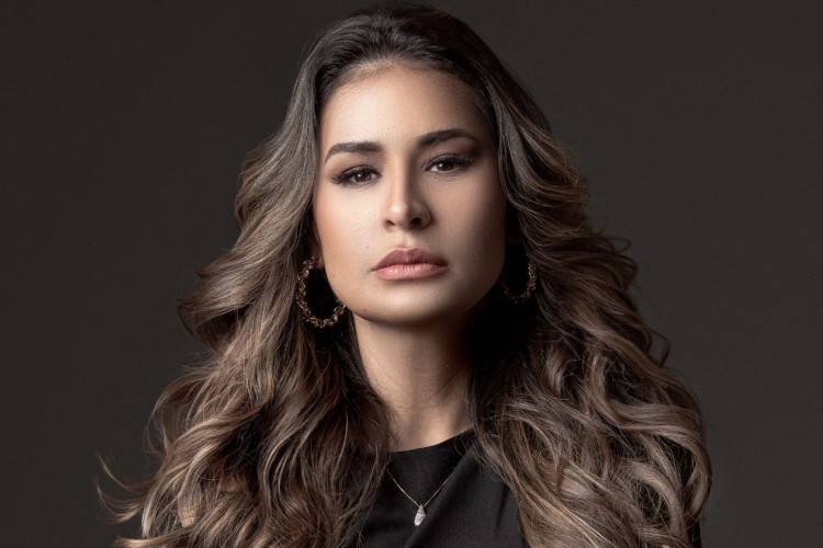 Simone Mendes lança novo DVD em Fortaleza com foco no Grammy