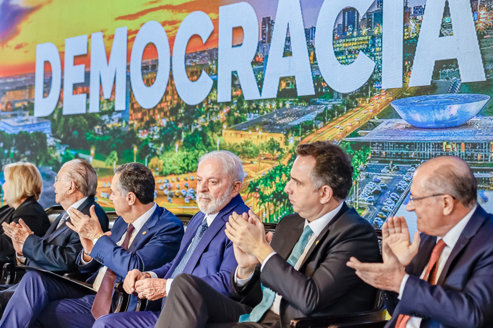 A Wikipedia e a tensão pela reescrita do 8 de Janeiro | Regina Ribeiro ...