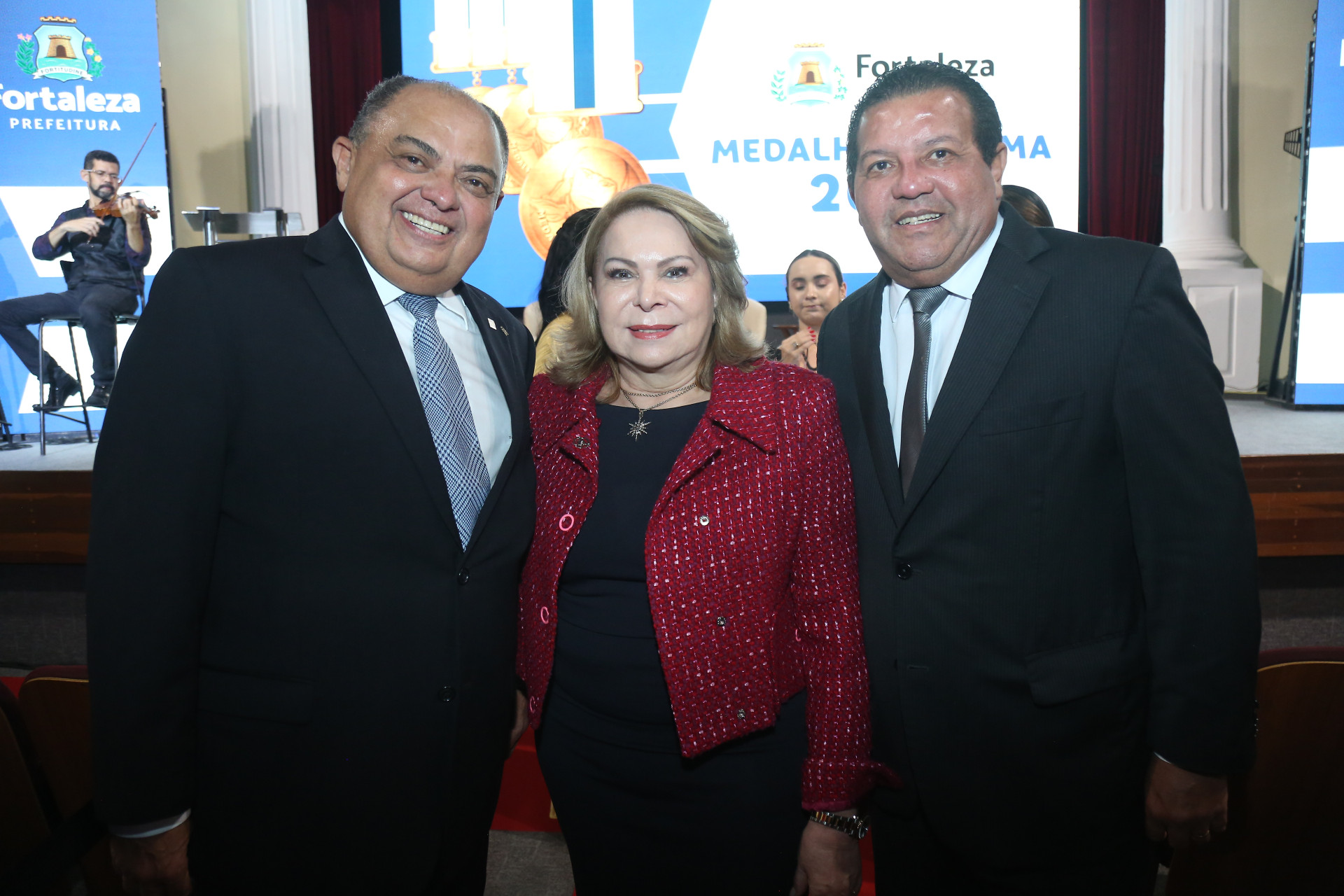 Medalha Iracema: noite de reconhecimentos | Clóvis Holanda | OPOVO+