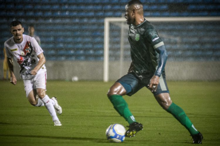 Floresta e Ferroviário decidem final da Copa Fares Lopes 2024