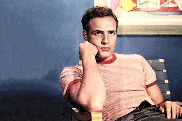 Ator mostra imagens caracterizado de Marlon Brando e impressiona fãs