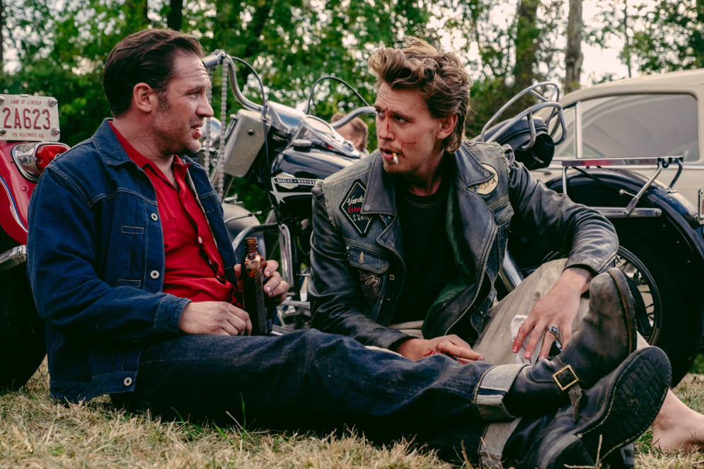 Austin Burtler surge "sexy e caladão" em "Clube de Vândalos" | Vida ...