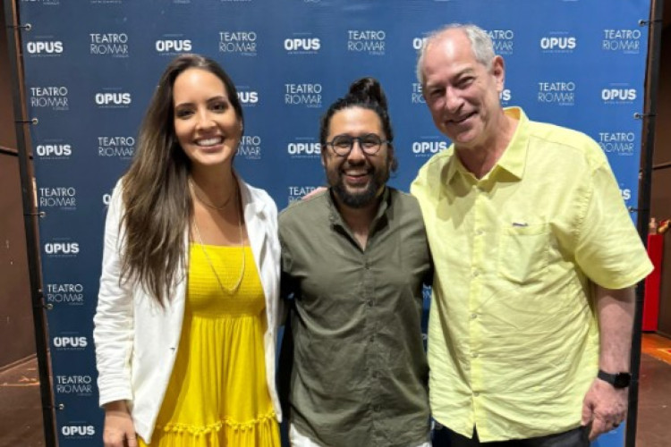 Humorista cearense faz show sobre eleições com políticos na plateia ...