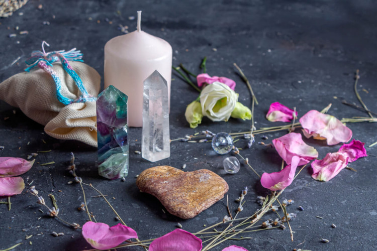 Veja o ritual de proteção de cada signo do zodíaco