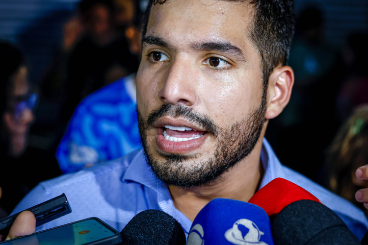 André Fernandes diz que PL terá candidato próprio ao governo do Ceará e descarta apoio a Ciro e RC