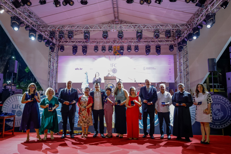 UFC entrega medalha para servidores que marcaram história dos 70 anos ...