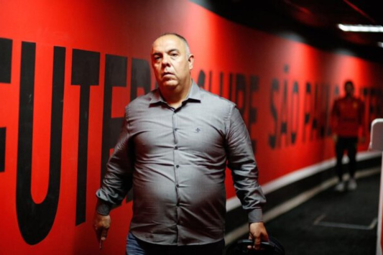 Marcos Braz recorda empenho para manter técnico campeão no Flamengo