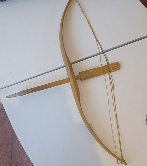 Arqueólogos encontram arco e flecha de 7 mil anos na Europa