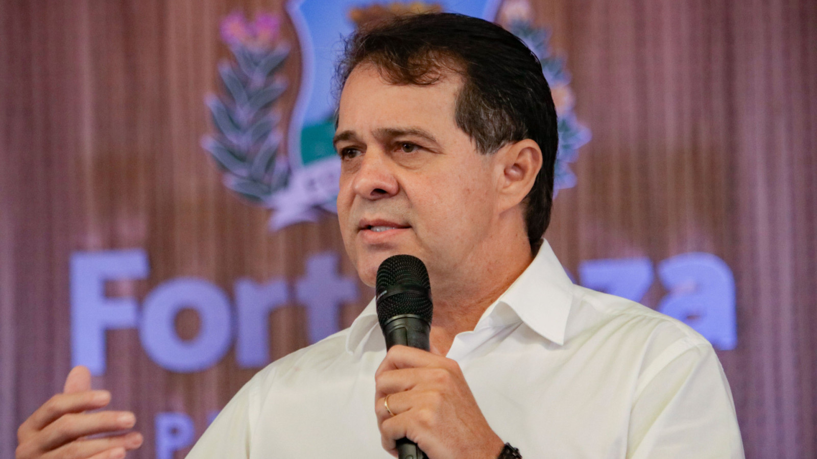 Evandro pede revogação de projeto que mudava regra de outorga onerosa ...