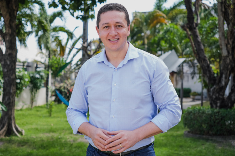 Após reforma, Glêdson reduz de 21 para 17 o número de pastas na gestão