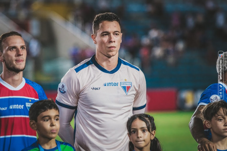 Brenno estreia pelo Fortaleza diante do Cariri e comemora não ter sido ...