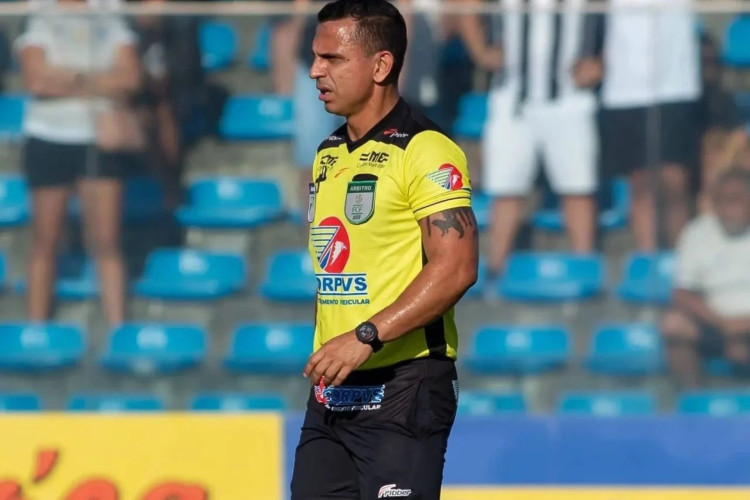 FCF define árbitro para Ceará x Barbalha; confira arbitragem completa