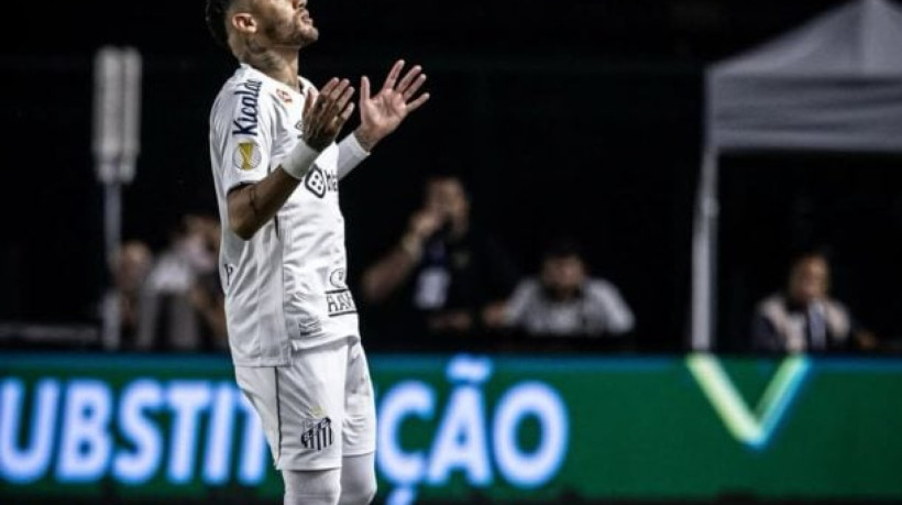 Como estava o Santos e o mundo no último gol da primeira passagem de Neymar? Relembre