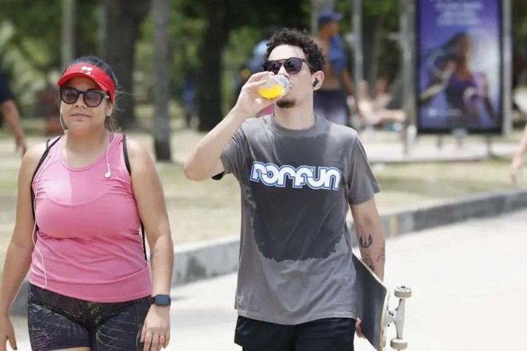 Sensação térmica de 70 graus? O fenômeno por trás de onda de calor ...