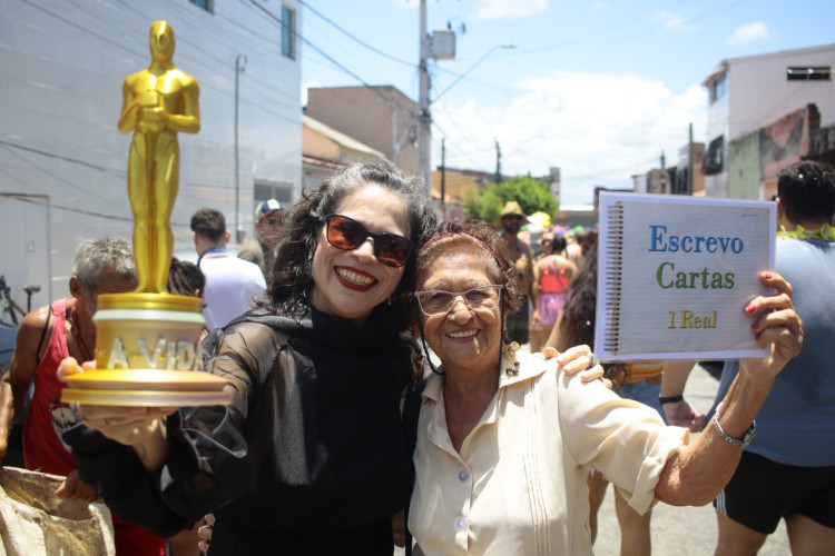 Totalmente Fernandas: conheça a mãe e filha que se destacaram no bloco ...