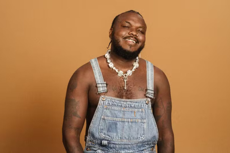 Djonga faz show em Fortaleza em agosto; saiba sobre ingressos