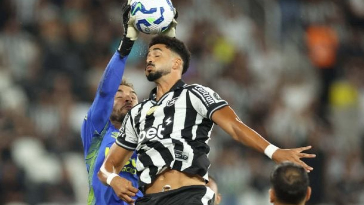 Ramos, do Botafogo, pode pegar 12 jogos de suspensão